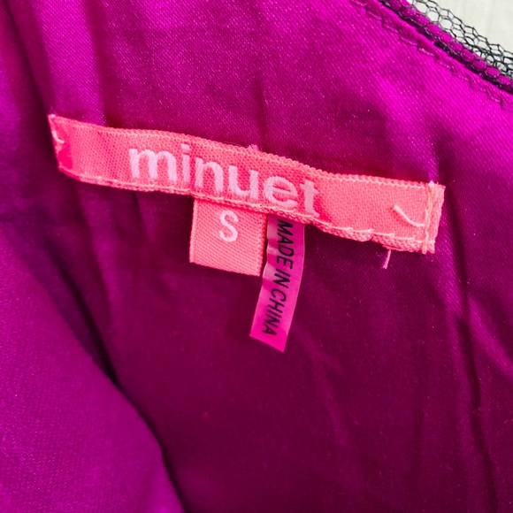 Minuet Petite | Dresses | Minuet One Shoulder Ruffled Party Dress Size ...